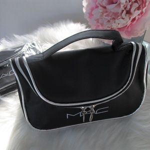 MAC Cosmetics | Bags | New Mac Cosmetics Brush Organizer Mirror Case ...